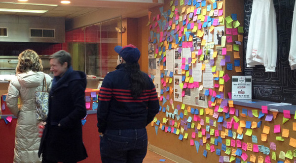 This Pizza Place Decorates Its Walls With Post-It Notes. The Reason Why ...