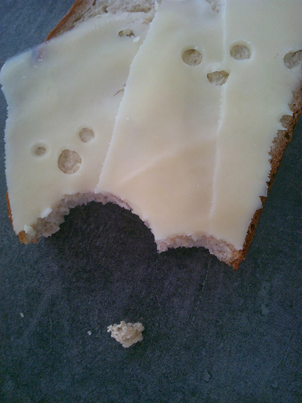 20 Photos Of Inanimate Objects That Appear To Be Super Happy