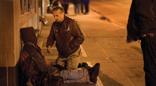 Doctor Practicing 'Street Medicine' Named Top Hero Of 2015