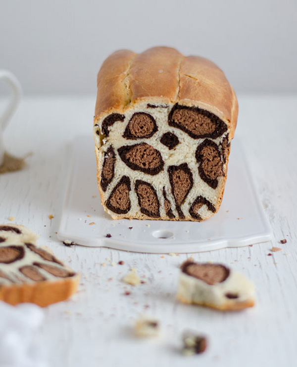 She Wraps Chocolate Dough In Vanilla Dough To Make Delicious Leopard ...