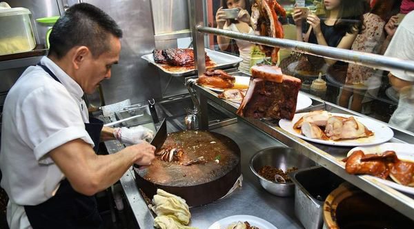 Street Chef Stunned After His Hawker Stall Become's World's First To ...