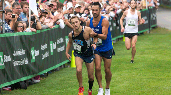 1st Place Runner Collapses 50m Shy Of Finish Line, Gets Help From 2nd ...