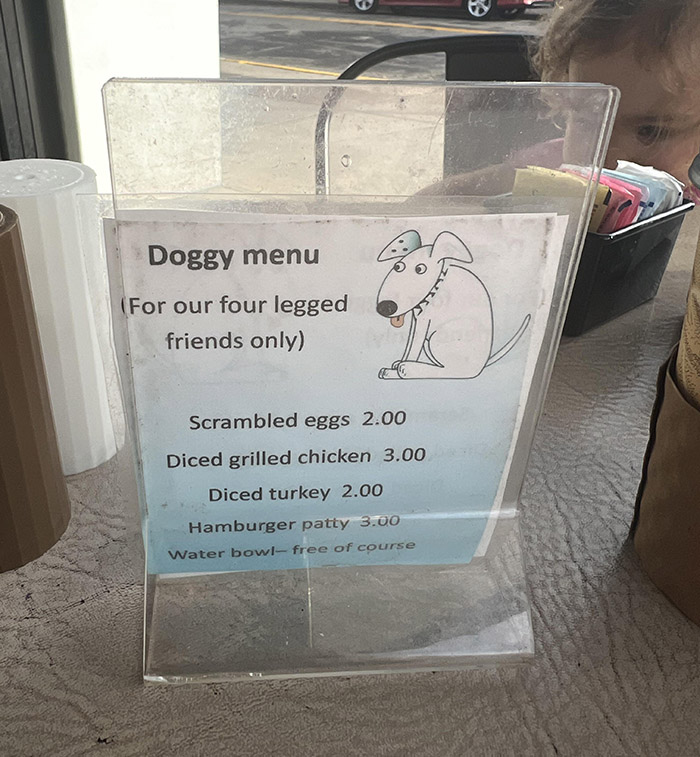 This Restaurant Not Only Welcomes Dogs It Offers Dog Portions For Cheap this-restaurant-not-only-welcomes-dogs-it-offers-dog-portions-for-cheap